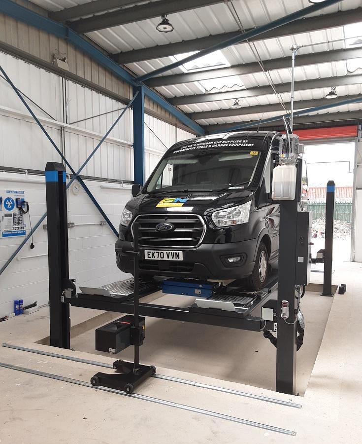 Light & Commercial Vehicle MOT Bay Installation | Class 7